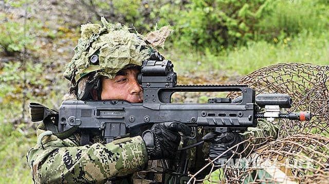 The Croatian wears CROPAT | SPARTANAT