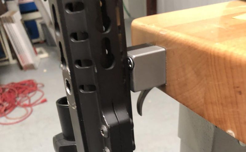 Häng die Waffe an den Nagel, äh Wand! - Trigger Cube - SPARTANAT