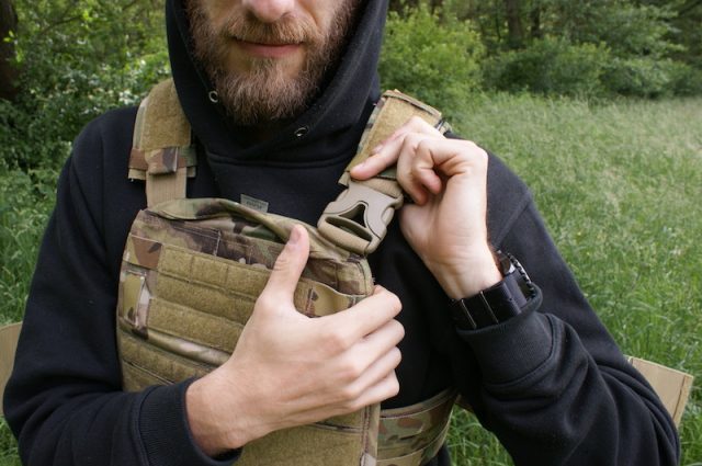 REVIEW: Crye Precision Adaptive Vest System (AVS)™ | SPARTANAT