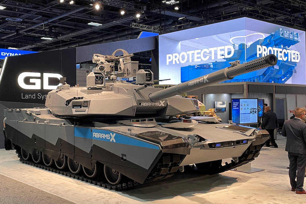 PANZER: Der AbramsX als Designstudie - SPARTANAT