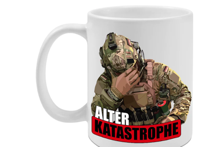 ALLE TASSEN IM SCHRANK: Alter, Katastrophe … - SPARTANAT