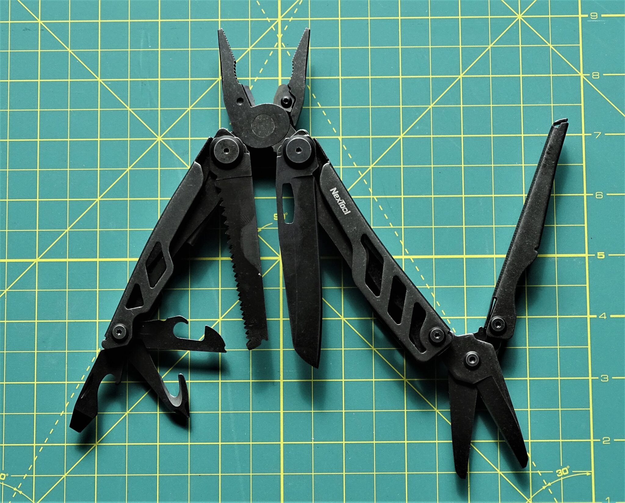 REVIEW: NEXTOOL®Flagship Pro Multitool in Black | SPARTANAT