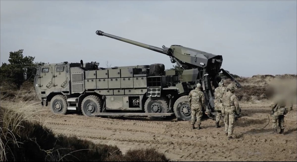 DÄNEMARK: Ukrainer trainieren auf Ceasar 8x8 - SPARTANAT